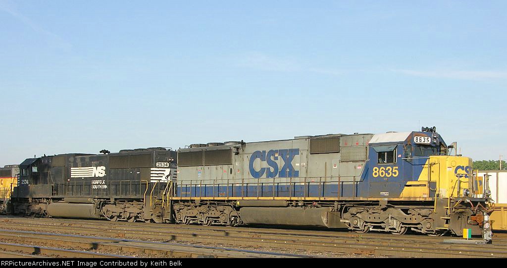 CSX 8635 and NS 2534